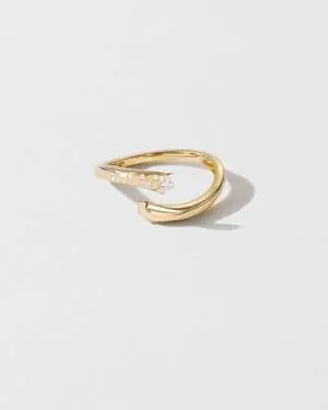 ROXANNE FIRST Diamond Polka Dot Shooting Star Ring - Yellow Gold