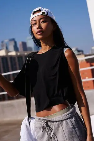Free People Tempo Cropped Uv Protection Boyfriend Tee - Black