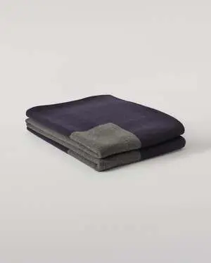 Johnstons Of Elgin Art Geometric & Grey Cashmere Throw - Navy