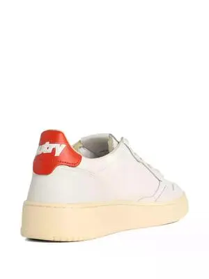 AUTRY Medalist Low Leather Sneakers