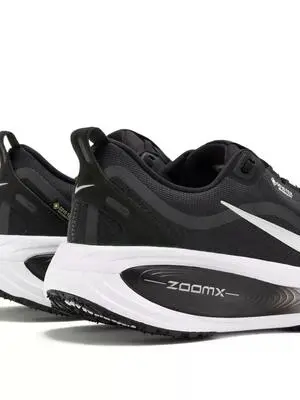 Nike Vomero 18 Gore-tex Sneakers