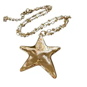 ERIN MCDERMOTT JEWELRY Textured Star Pendant Necklace - Gold