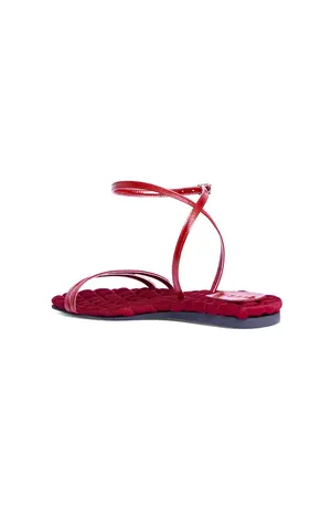 Aera Faye Flat Sandal - Cranberry