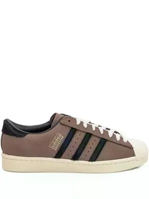 Adidas Superstar Sneakers