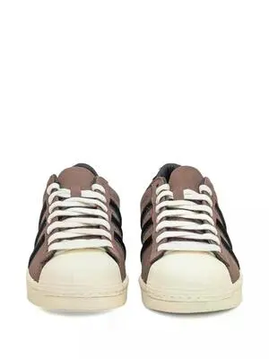 Adidas Superstar Sneakers