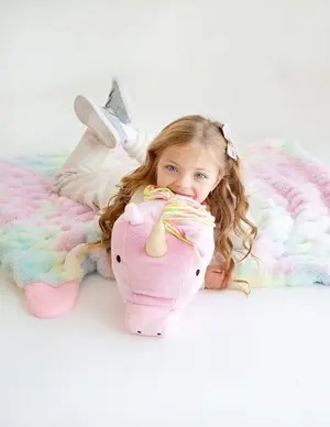 MINKY COUTURE Huggable Unicorn