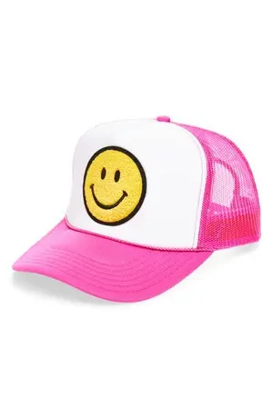 LOCAL BEACH Smiley Patch Trucker Hat - Pink/white