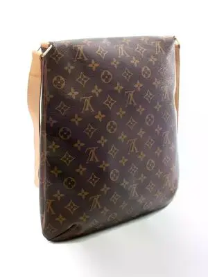 LOUIS VUITTON 2004 Musette Crossbody Bag