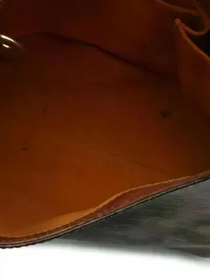 LOUIS VUITTON 2004 Musette Crossbody Bag