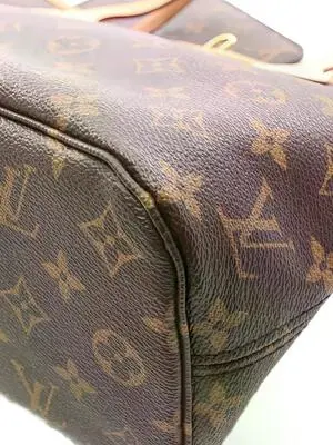 LOUIS VUITTON 2019 Monogram Neverfull Tote Bag