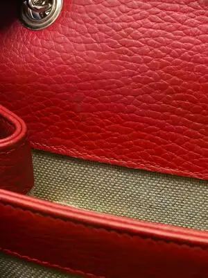 Gucci Leather Shoulder Bag - Red