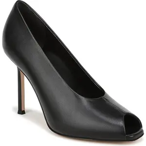 Favorite Daughter Casual Pumps