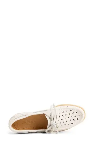 Sperry Authentic Original 2-eye Boat Shoe - Cream