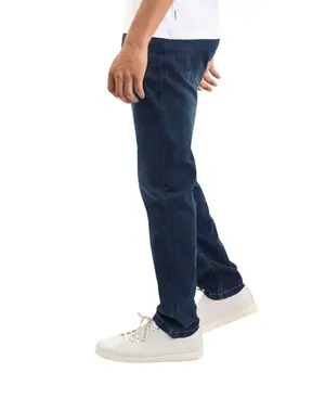 MUGSY Classic Fit Signature Stretch Jeans