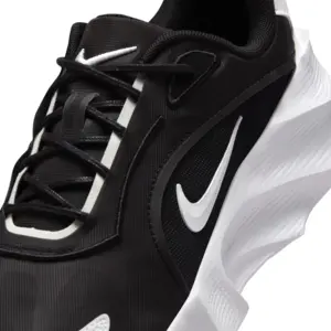 Nike Aura Edge Shoes - Black