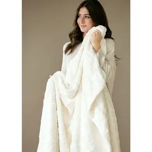 MINKY COUTURE Sorbet Vanilla Blanket