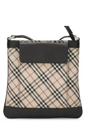 Women's Burberry Pocket Bags