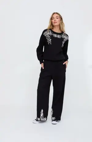 RAFFYA Long Sleeve Embroidered Sweatshirt