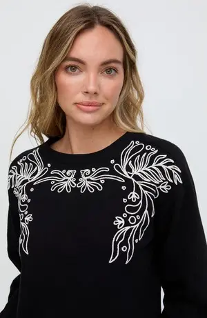 RAFFYA Long Sleeve Embroidered Sweatshirt