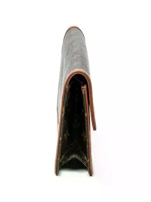 LOUIS VUITTON Gm Pochette Dame Clutch - Brown