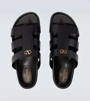 Valentino Garavani Studshield Vlogo Leather Sandals - Black