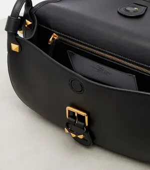 Valentino Garavani Flaneuse Rockstud Medium Leather Crossbody Bag - Black