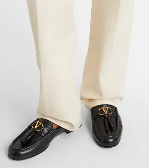 Valentino Garavani Vlogo Tasseled Leather Mules - Black