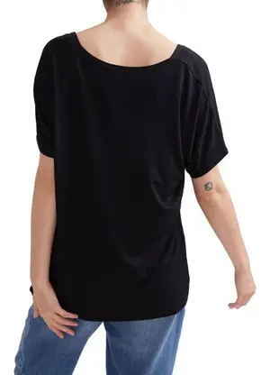 Hatch Relaxed V-neck Tee - Black