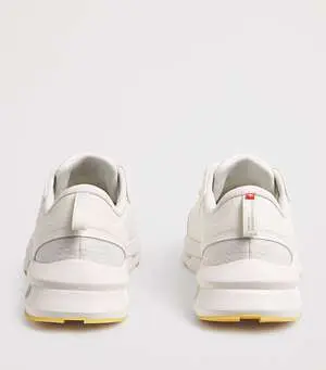 On Cloudzone Moon Sneakers - Ivory