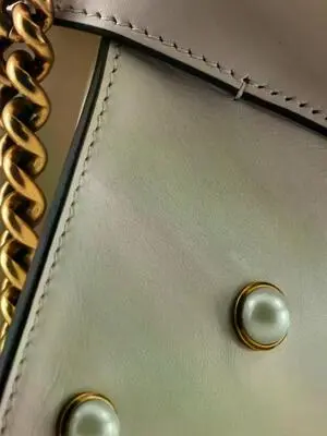 Gucci Broadway Pearly Bee Embellished Leather Mini Shoulder Bag - Neutrals