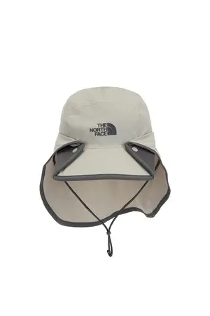 The North Face Class V Convertible Sunshield