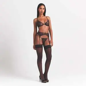SKIMS Ultra Fine Lace Garter Belt - Onyx