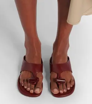 Loewe Toggle Leather Thong Sandals