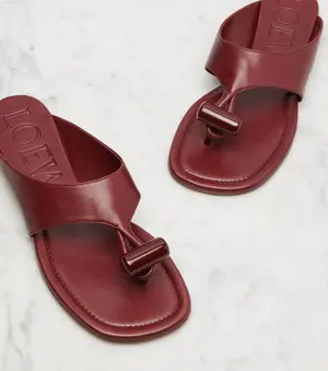 Loewe Toggle Leather Thong Sandals
