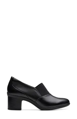 Clarks Shaya Tess Pump