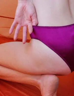 Araks Gwyneth Panty - Cranberry Red