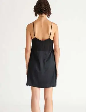 Araks Holly Slip - Black