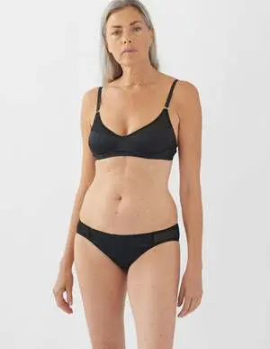 Araks Willow Bralette - Black