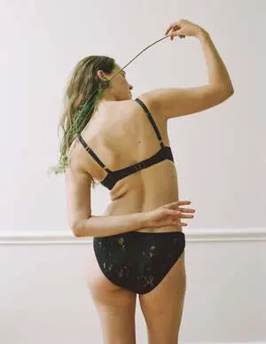 Araks Tris Panty - Black