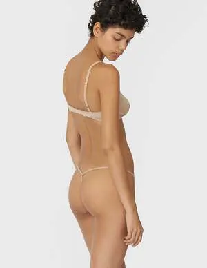 Araks Estel Y Thong