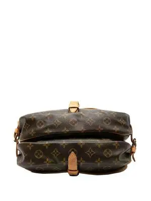 LOUIS VUITTON 2004 Monogram Saumur 30 Crossbody Bag - Brown