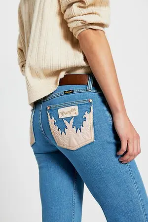 Wrangler X Lainey Wilson Lainey Mae Bootcut Jeans - Denim