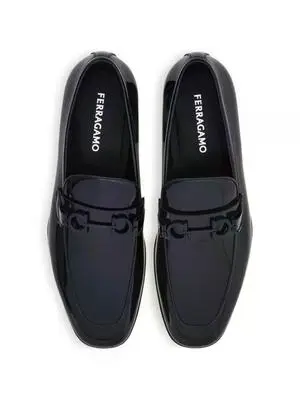 FERRAGAMO Gancini Loafers - Black
