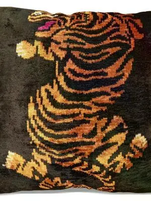 LES-OTTOMANS Tiger-print Cushion