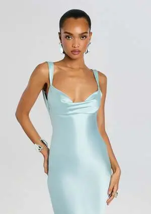 Retrofete Vinicia Gown