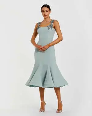 Mac Duggal Sleeveless Midi Dress With Floral Appliqu - Green