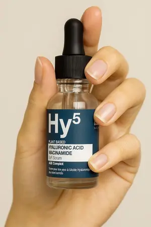 DR BOTANICALS Hyaluronic Acid 5% & Niacinamide 5% Eye Serum 15ml For Dryness