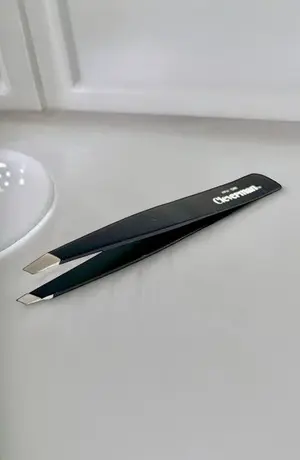 CLEVERMAN Precision Slant Tweezer - Black