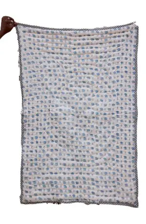 CQC LA Blue Elephant Baby Quiltbaby - White/ Blue