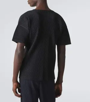 Issey Miyake Basics Pleated T-shirt - Black